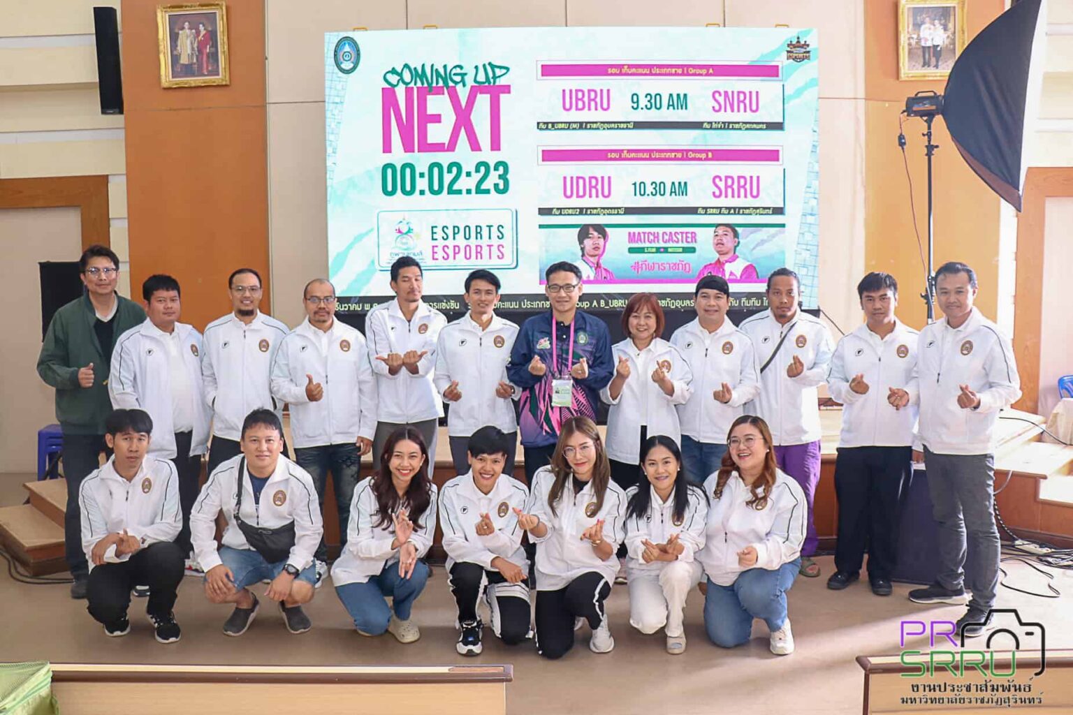 KrooTor | ณัฐกร - แค่ครูสอนคณิตศาสตร์คนหนึ่งที่ใช้ออกซิเจนในการหายใจ